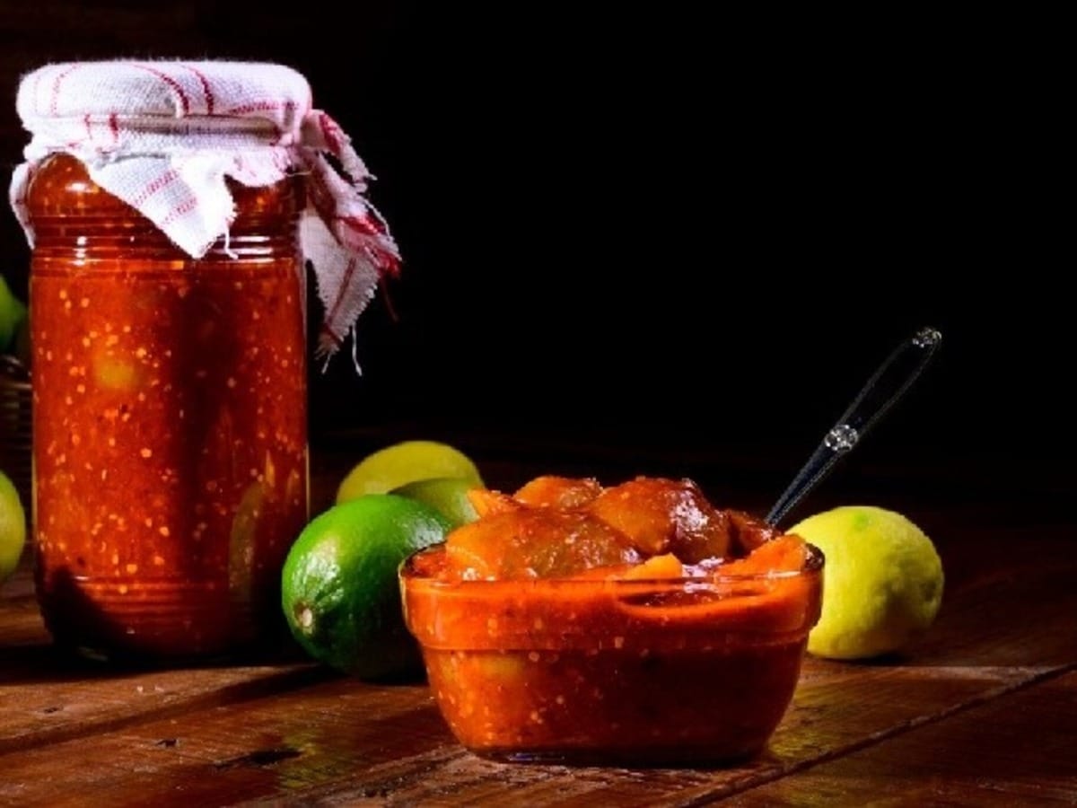 Transform Your Empty Pickle Jars with These Kitchen Tips